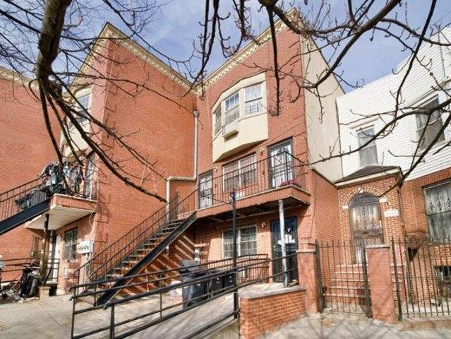 house with 9 bedroom, Brooklyn NY DLS101780930