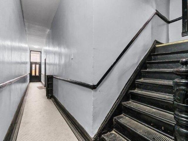 house with 9 bedroom, Brooklyn NY ES104921128