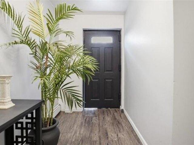 house with 9 bedroom, Brooklyn NY ES104921226