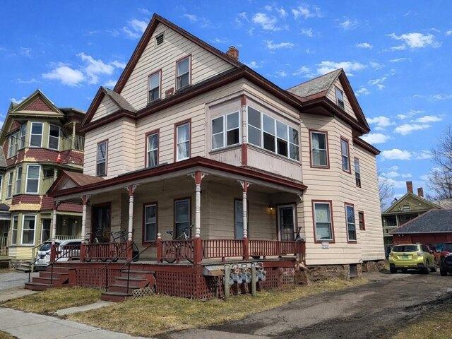 house with 9 bedroom, Burlington VT DLS102279833