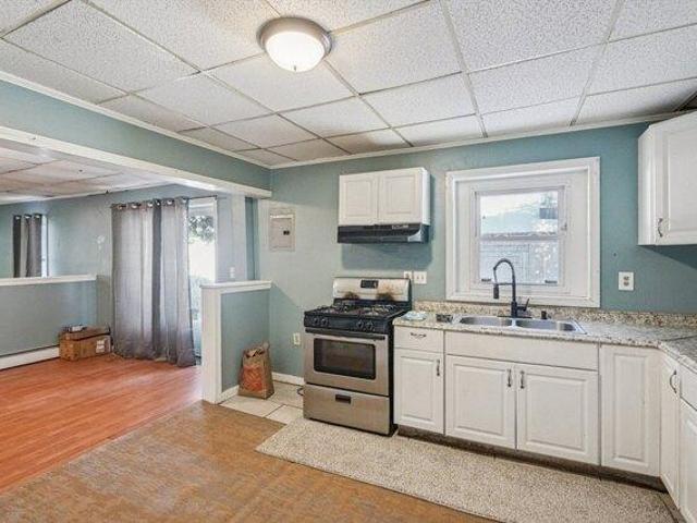 house with 9 bedroom, Clinton MA DS104113384