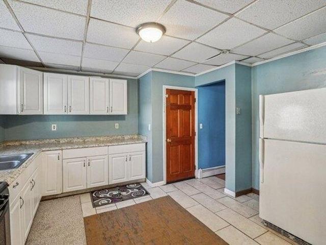 house with 9 bedroom, Clinton MA ES104113384