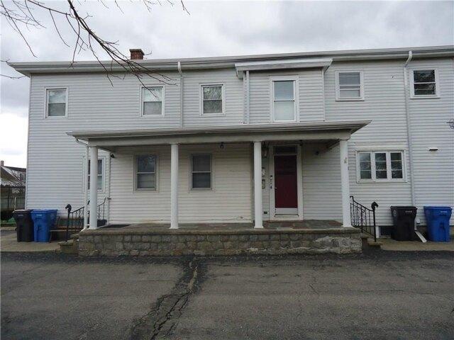 house with 9 bedroom, Cranston RI ES102823293