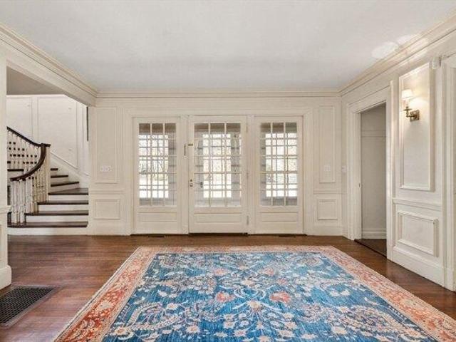 house with 9 bedroom, Dedham MA DLS102633948