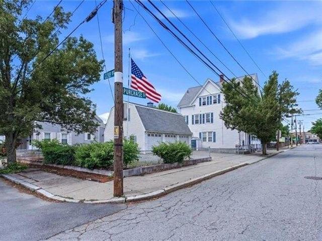 house with 9 bedroom, East Providence RI ES103850015
