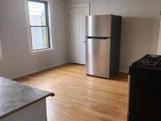 house with 9 bedroom, Everett MA ES103222138