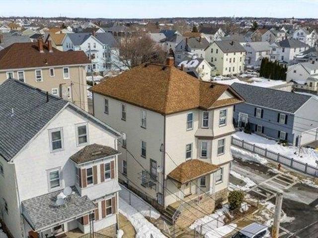 house with 9 bedroom, Fall River MA DLS101898666