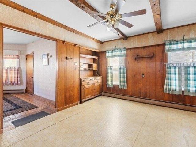 house with 9 bedroom, Fall River MA DLS102370041