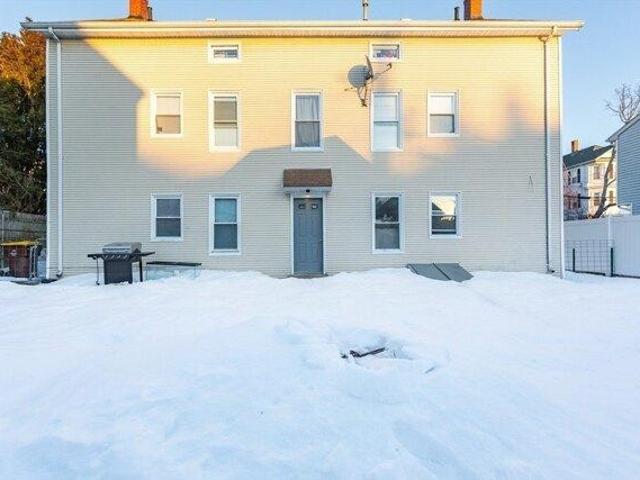 house with 9 bedroom, Fall River MA DLS103019243