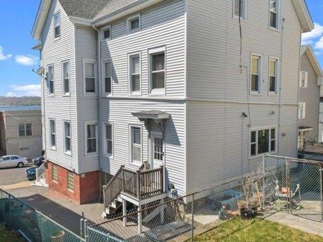 house with 9 bedroom, Fall River MA DS104149611
