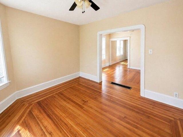 house with 9 bedroom, Fall River MA DS102776954