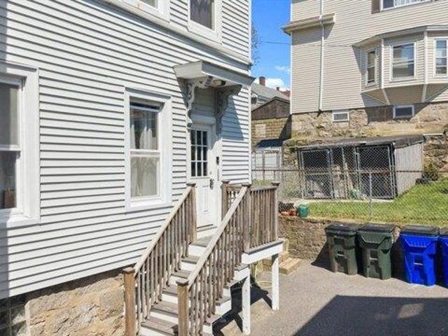 house with 9 bedroom, Fall River MA ES104791924