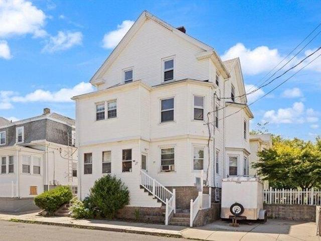 house with 9 bedroom, Fall River MA ES105113857