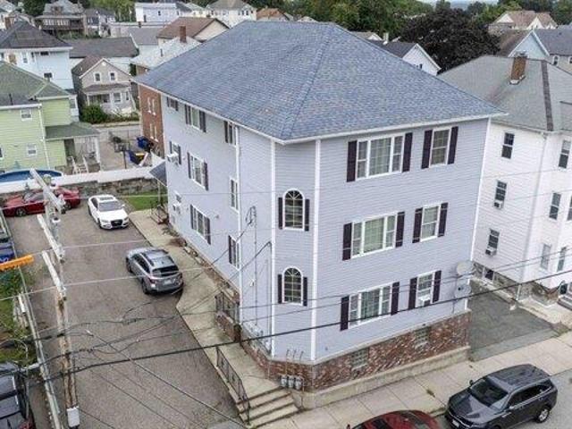 house with 9 bedroom, Fall River MA ES105191327