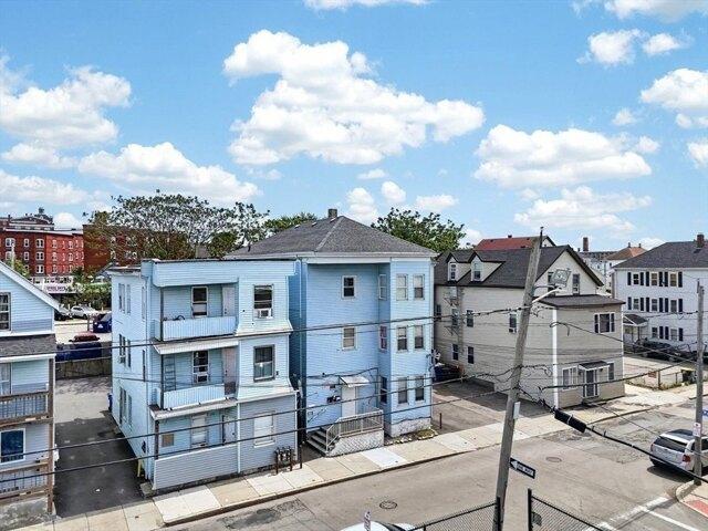 house with 9 bedroom, Fall River MA ES103852990