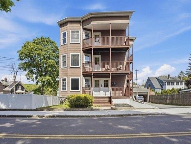 house with 9 bedroom, Fitchburg MA DS102585960