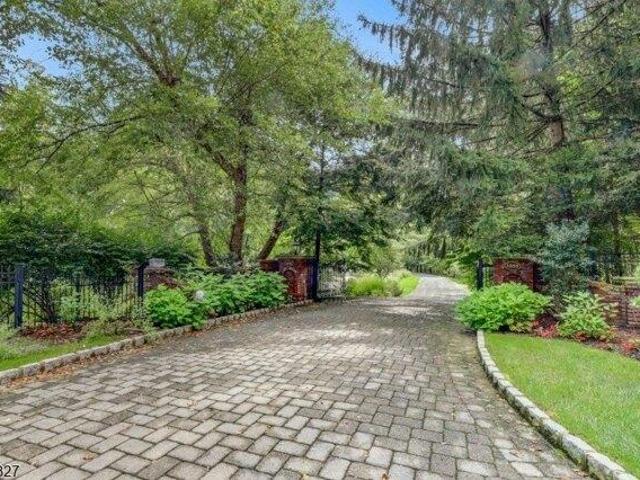 house with 9 bedroom, Franklin Lakes NJ ES104410370