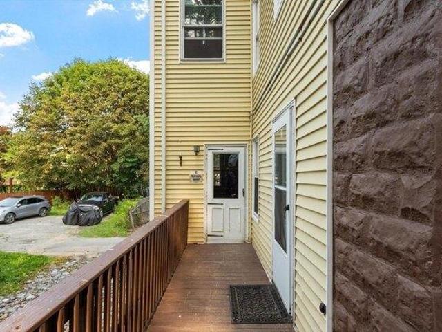house with 9 bedroom, Gardner MA ES105159438