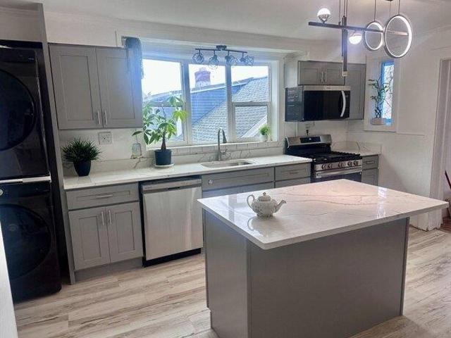 house with 9 bedroom, Gloucester MA ES105082561
