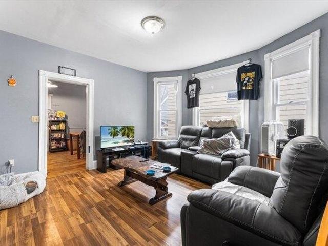 house with 9 bedroom, Haverhill MA ES105079983