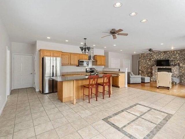 house with 9 bedroom, Hollis NH DLS102564839