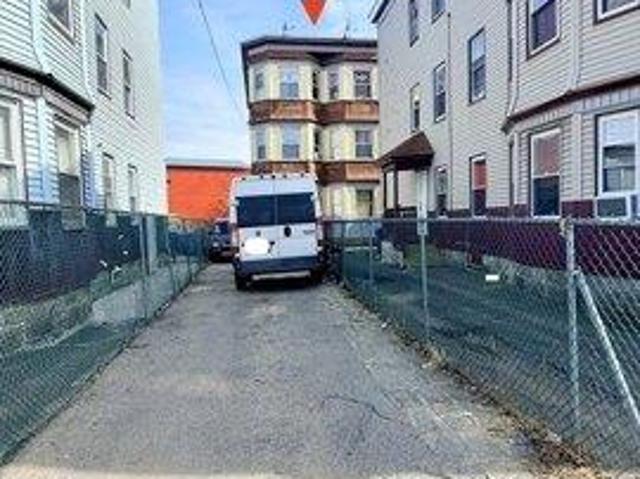 house with 9 bedroom, Lawrence MA DS103034781