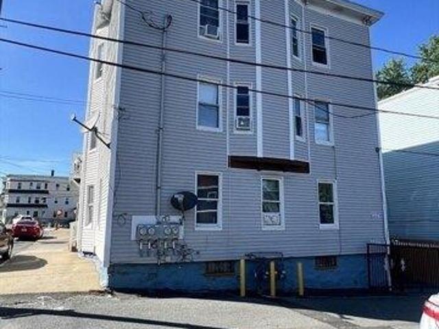 house with 9 bedroom, Lawrence MA DS103662603