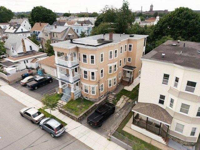 house with 9 bedroom, Lawrence MA DS104265962