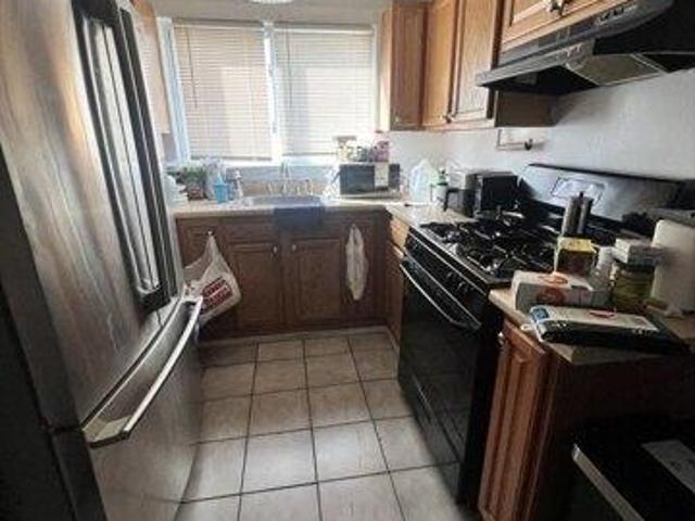 house with 9 bedroom, Lawrence MA ES103662603