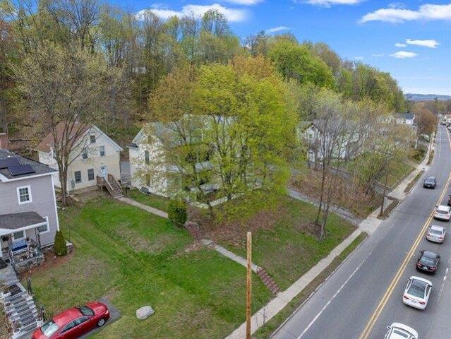 house with 9 bedroom, Leominster MA ES103808456