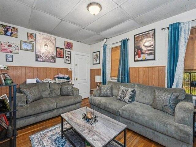 house with 9 bedroom, Lowell MA ES104790056