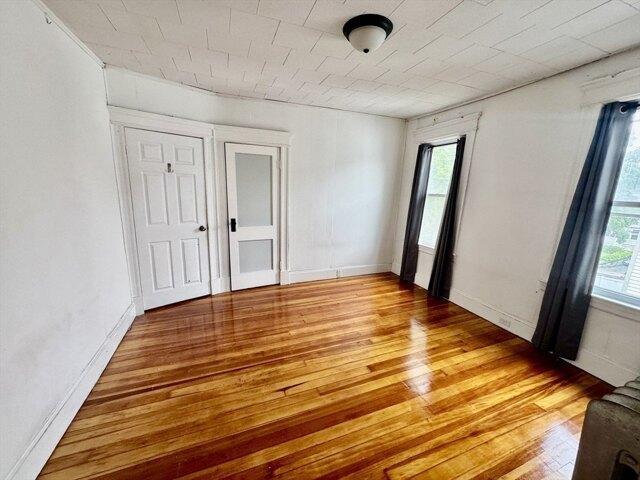 house with 9 bedroom, Lowell MA ES104852109