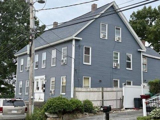 house with 9 bedroom, Lowell MA ES104869523
