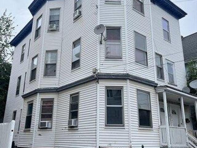 house with 9 bedroom, Lynn MA ES103808290