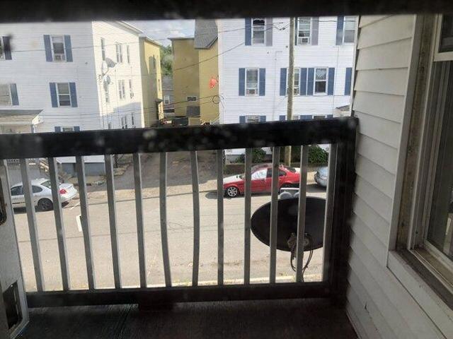house with 9 bedroom, Manchester NH ES105204299