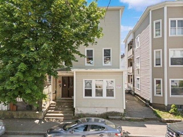 house with 9 bedroom, Manchester NH ES103433696