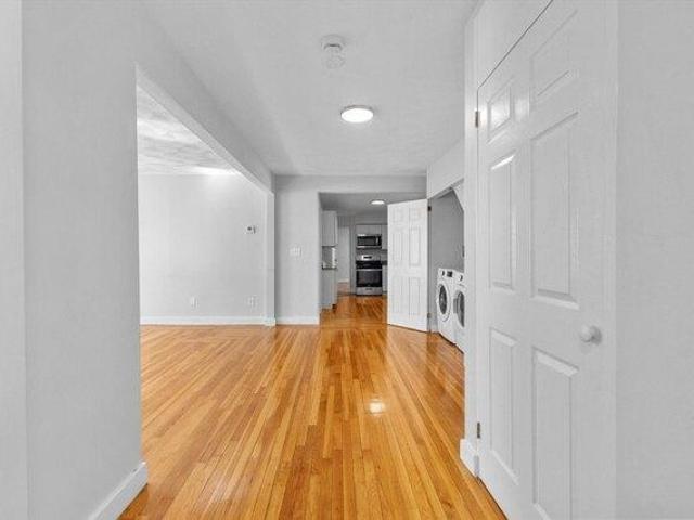 house with 9 bedroom, Malden MA ES104791599
