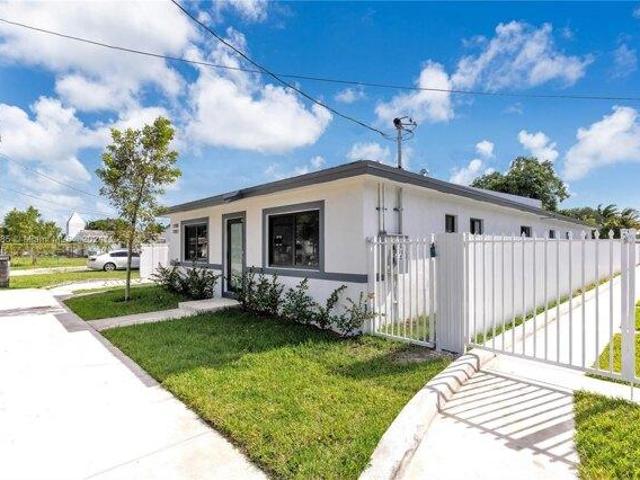 house with 9 bedroom, Miami FL DLS91895020