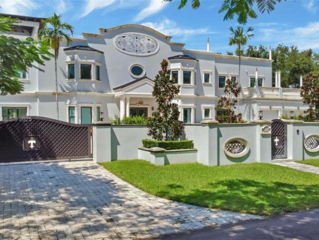 house with 9 bedroom, Miami FL FL DLS101828957