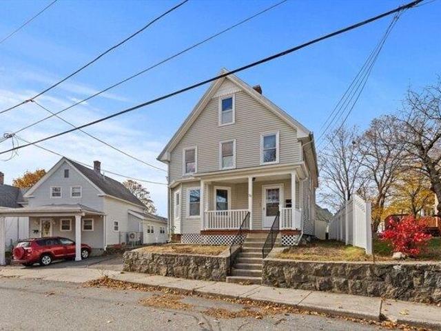 house with 9 bedroom, Milford MA ES104297737