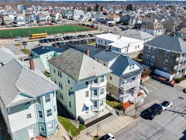 house with 9 bedroom, New Bedford MA DS102345881