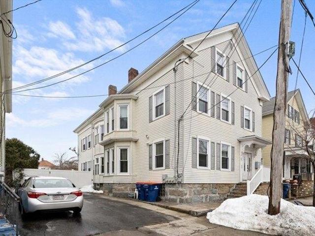 house with 9 bedroom, New Bedford MA DS103070972
