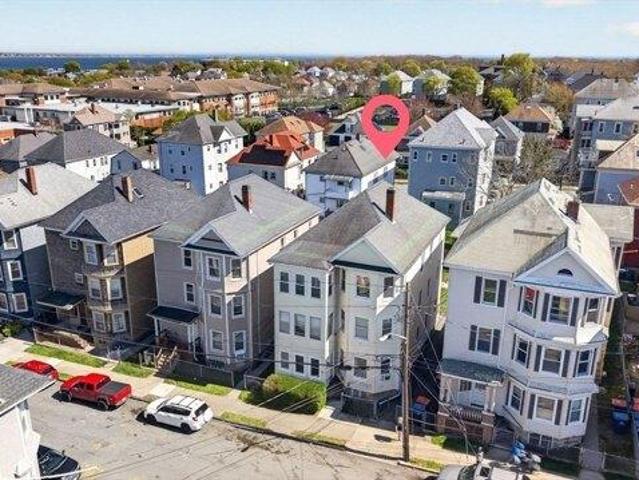 house with 9 bedroom, New Bedford MA ES103929336