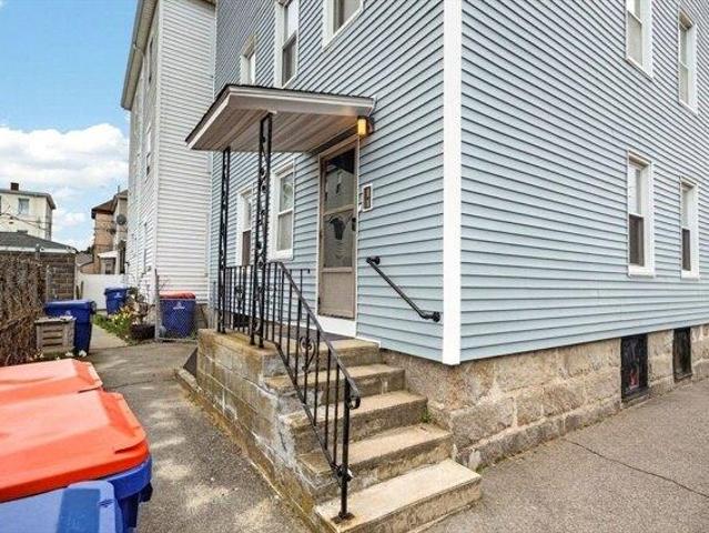 house with 9 bedroom, New Bedford MA ES104009762