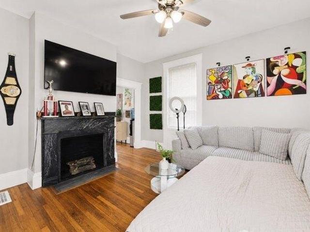 house with 9 bedroom, New Bedford MA ES105123685