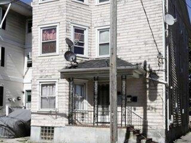 house with 9 bedroom, New Bedford MA ES105139906