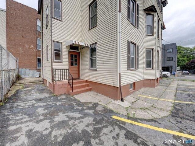 house with 9 bedroom, New Britain CT DS103074132