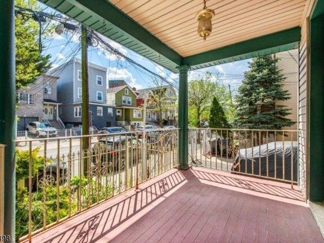 house with 9 bedroom, Newark NJ DS101799662