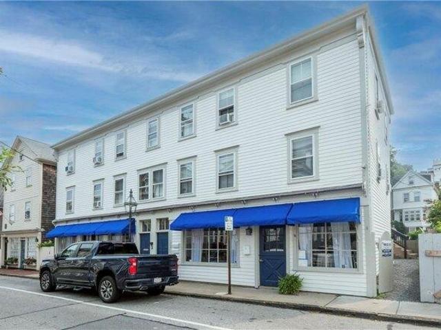 house with 9 bedroom, Newport RI ES102959350