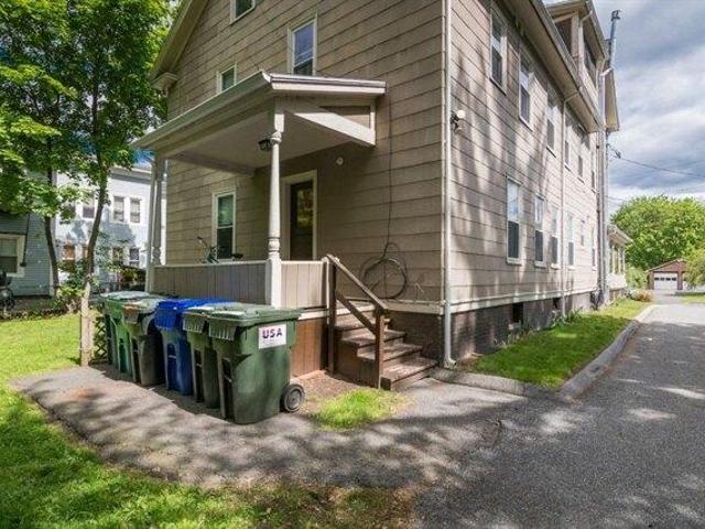 house with 9 bedroom, Northampton MA ES105059708